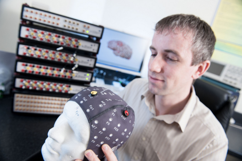 Cognitive Neuroscience and Neurotechnology (CNN)