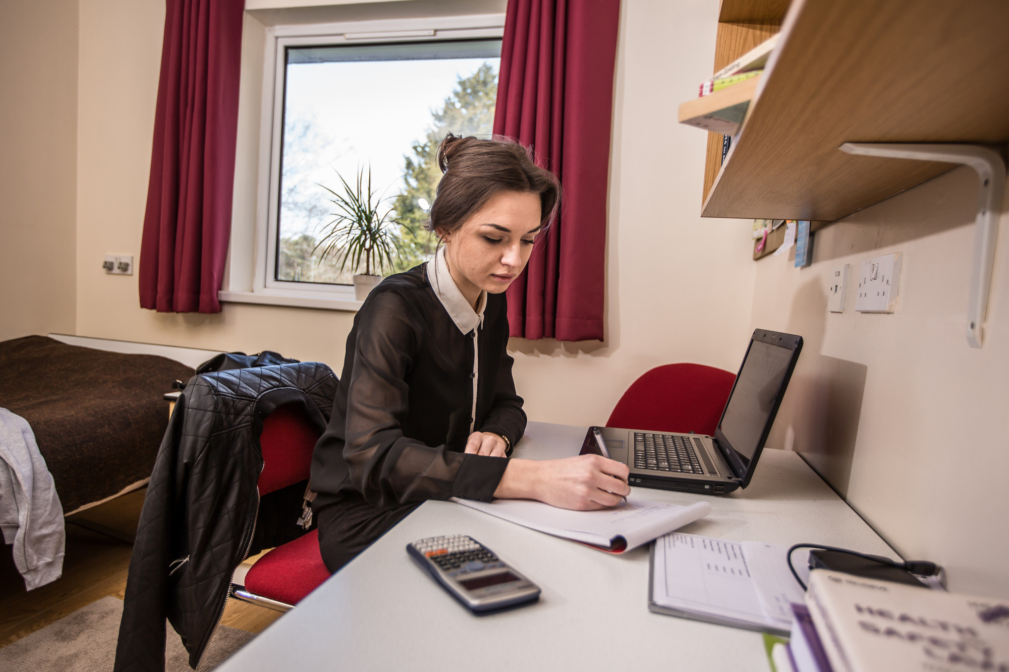 Ulster University - ResLife Fees Guidance